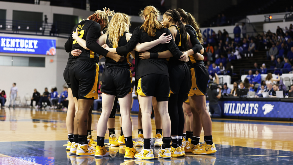 Womens Basketball Falls To Kentucky Ozark Radio News