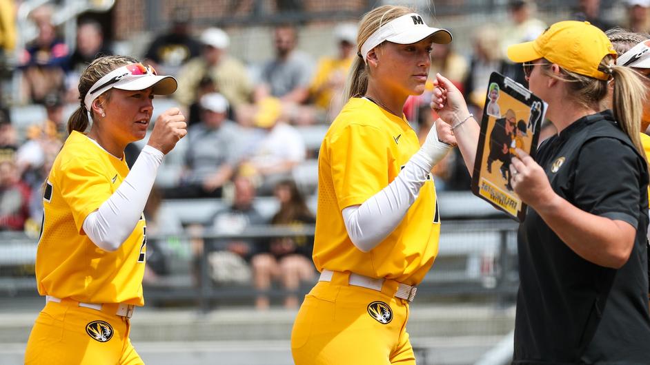 Daly and Honnold Named to Academic All-District Softball Team - Ozark ...