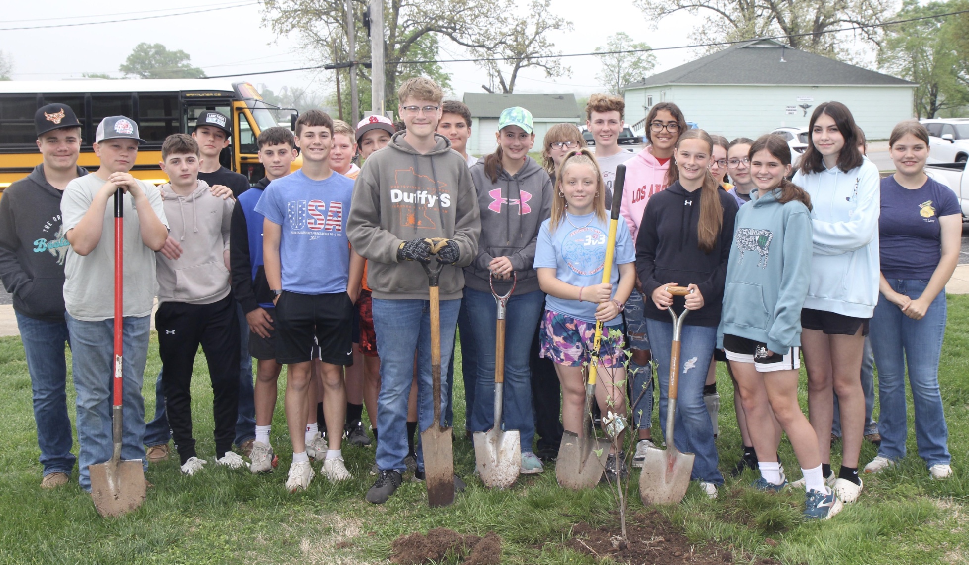Howell Valley 8th Graders Join MSU-WP in Arbor Day Tree Planting ...